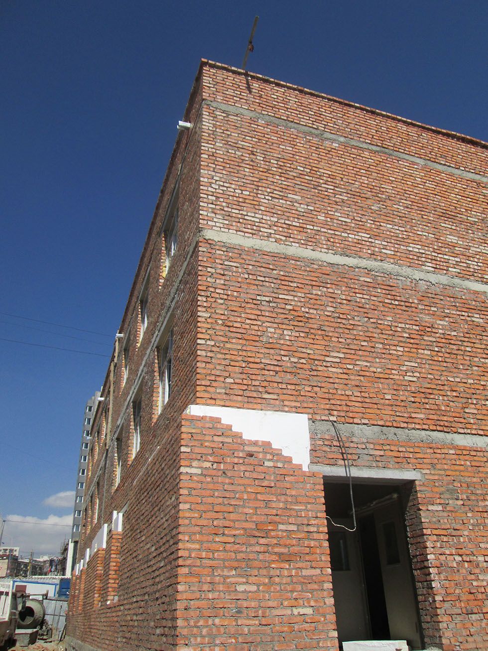 Баатар даргатай барилгын Өрлөгийн бригадын хамт олон